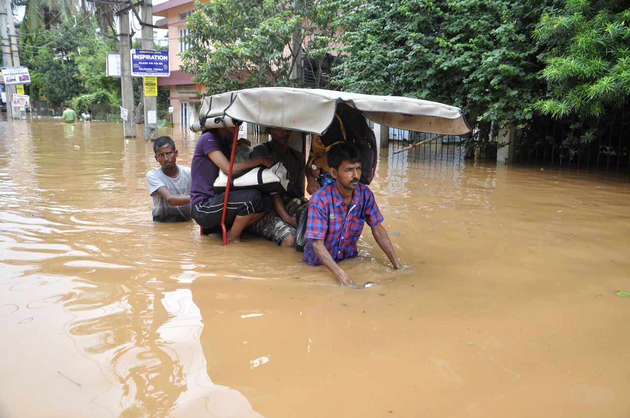 Moesson India: 22 doden, 170.000 mensen op de vlucht - NRC