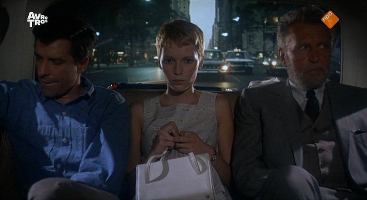 Tv-recensie | Doelloos zappend langs je eigen leven - NRC