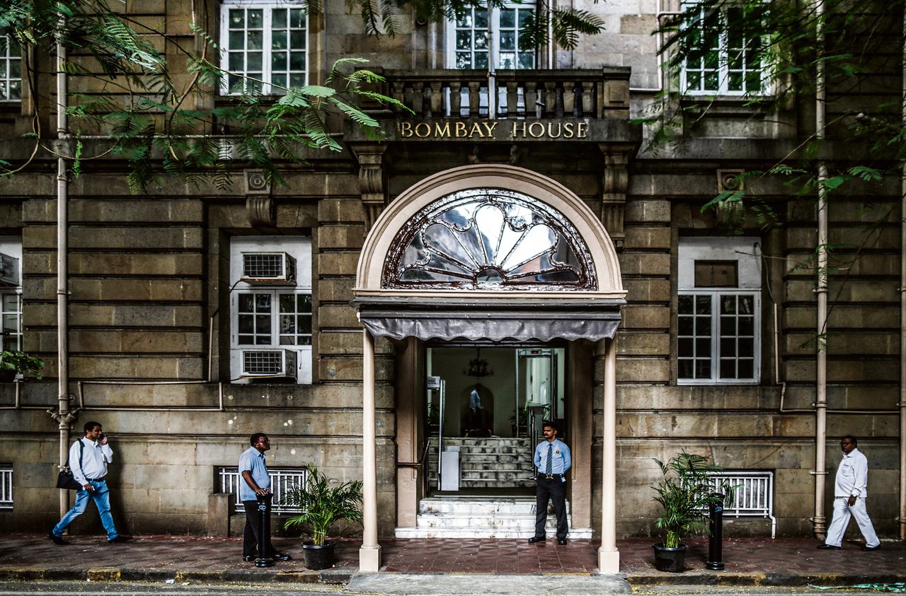 Tata is het toneel van een ordinaire machtsstrijd - NRC