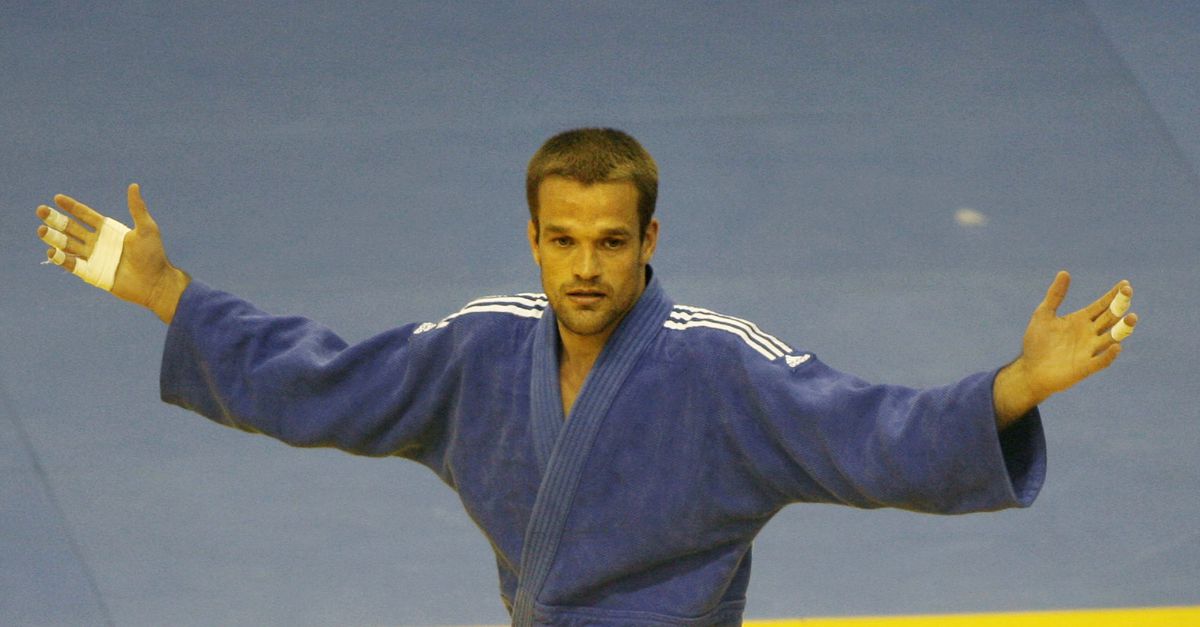 Wereldkampioen leerde vechten voor zak patat - NRC