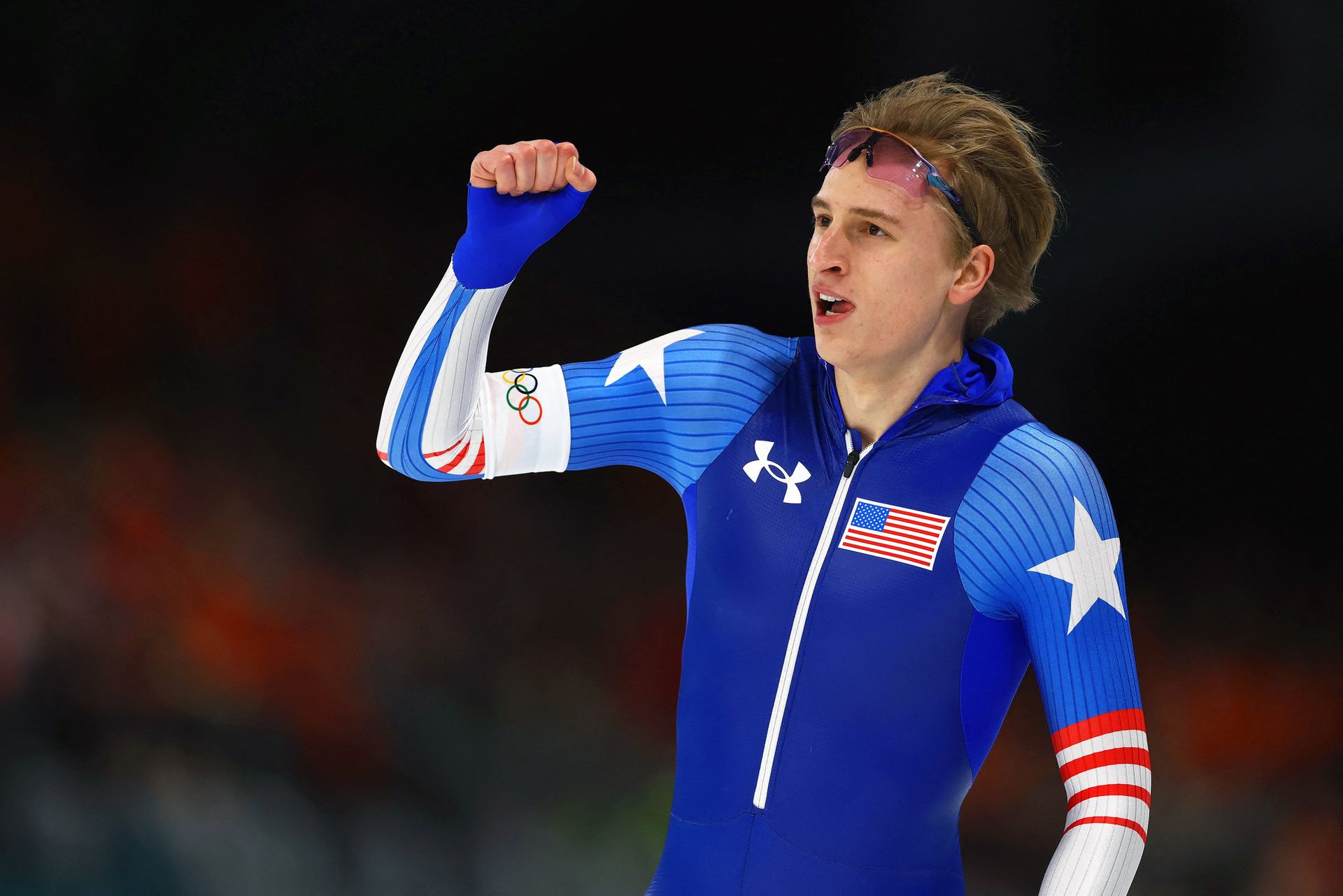 Stolz wint goud na enerverende 1.000 meter met herstart voor gehinderde ...