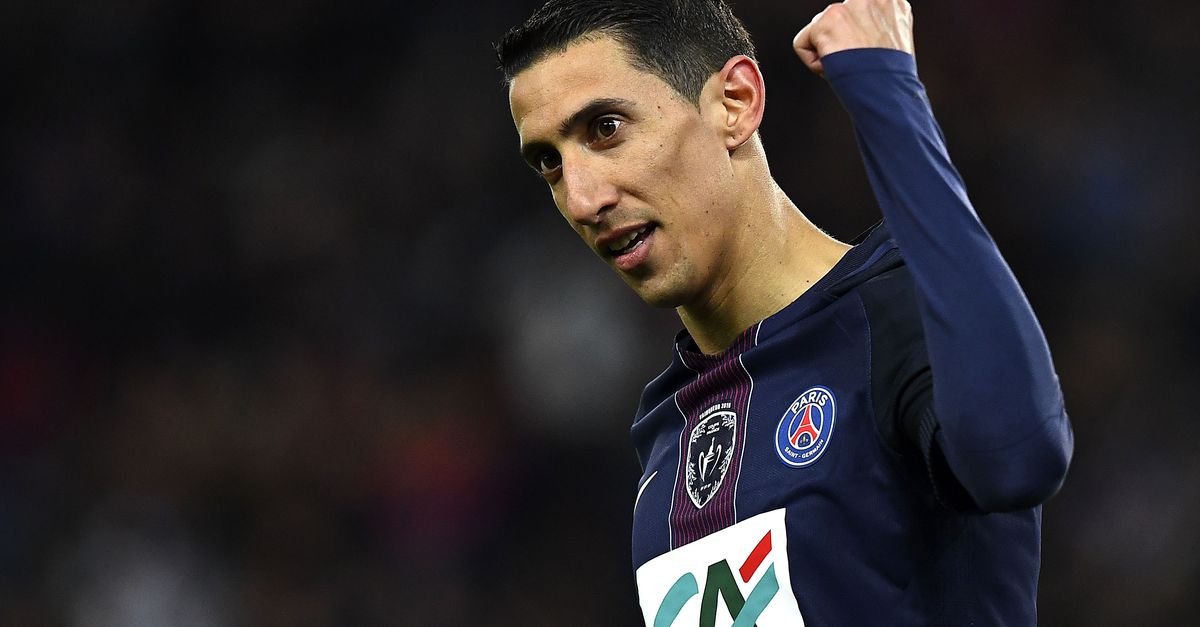 Hoe topvoetballers via Naarden hun geld naar Panama sluizen - NRC