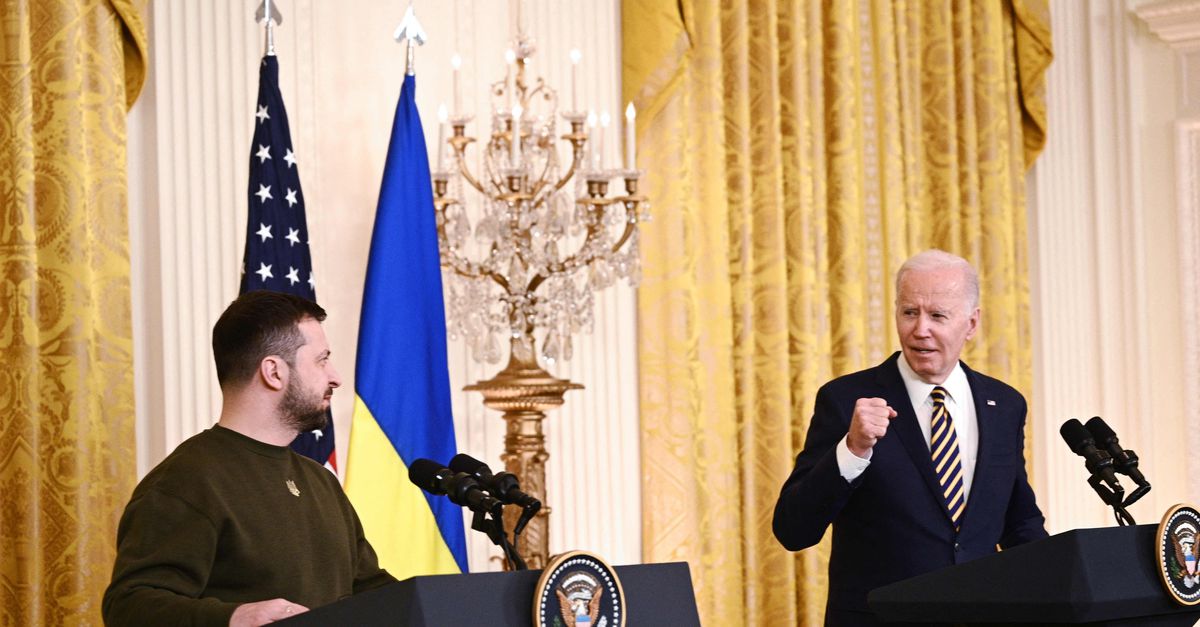 Biden zegt Patriot-raketten toe en belooft Oekraïne ‘zo lang als nodig ...