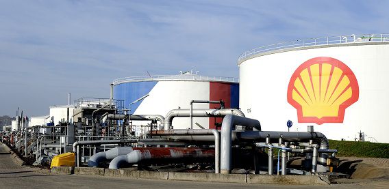 Kwartaalcijfers: KLM draait minder verlies, Shell minder winst - NRC