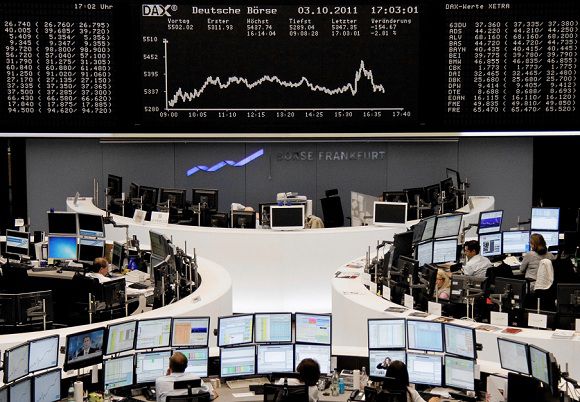 Europese beurzen beginnen de week met verlies - NRC