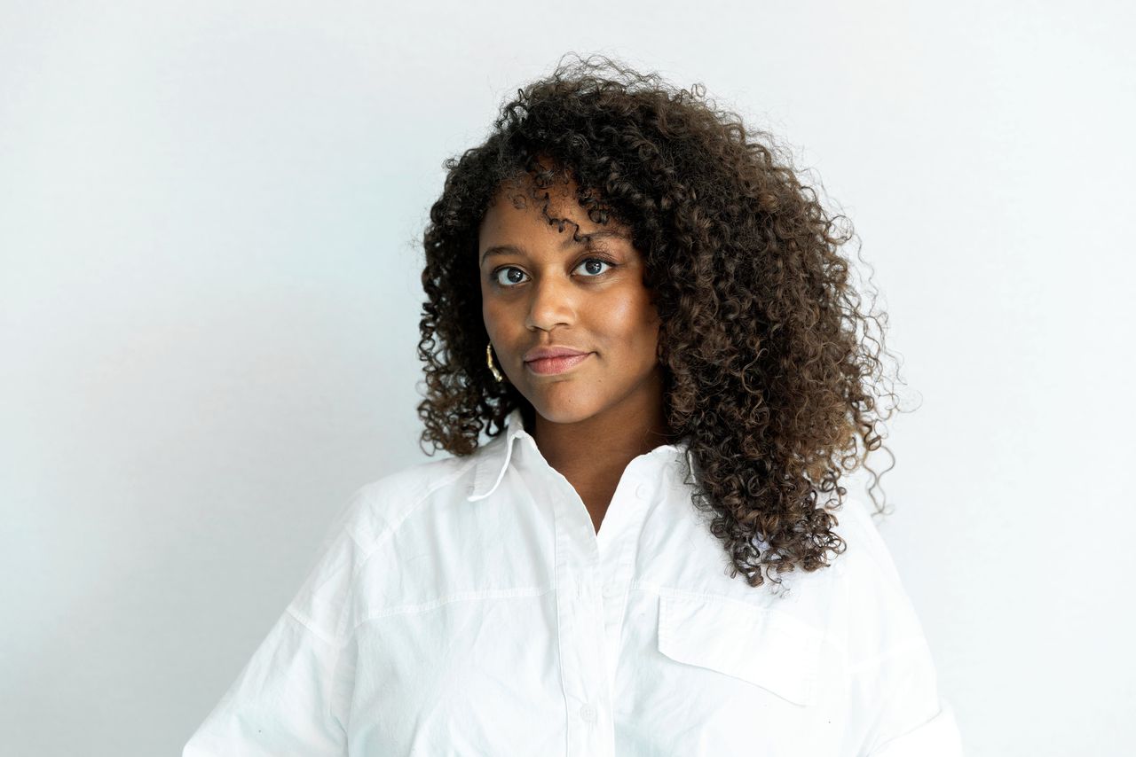 Presentator Quinty Misiedjan en haar zus én manager spreken elkaar elke dag. ‘Talisia zei: No ...