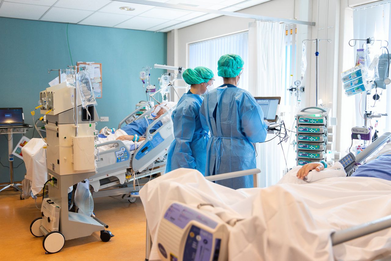 Zorgmedewerkers met long covid krijgen een vergoeding van 15.000 euro - NRC