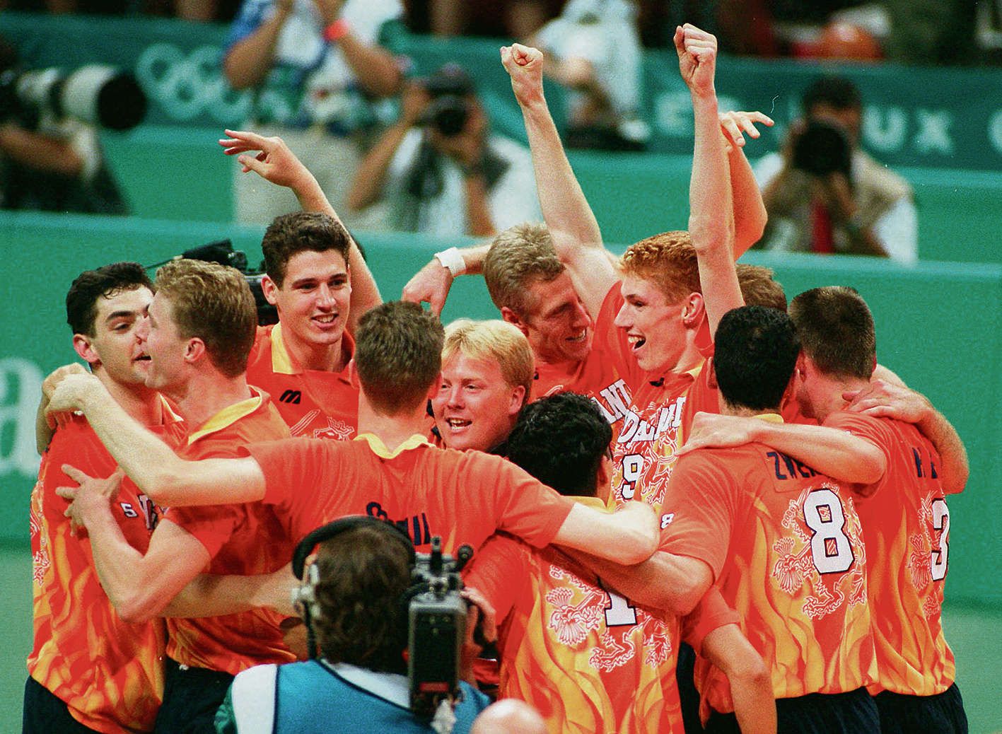 Helden in hun oude rol – en Olof paft weer buiten - NRC