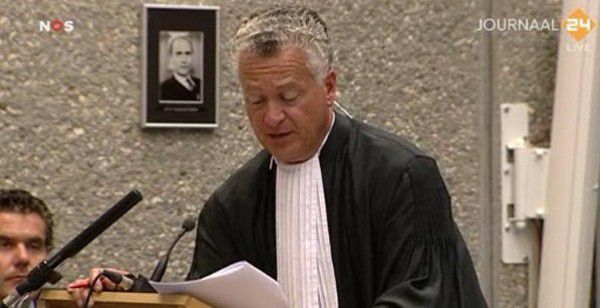 Moszkowicz beschuldigt Hendriks van meineed - NRC