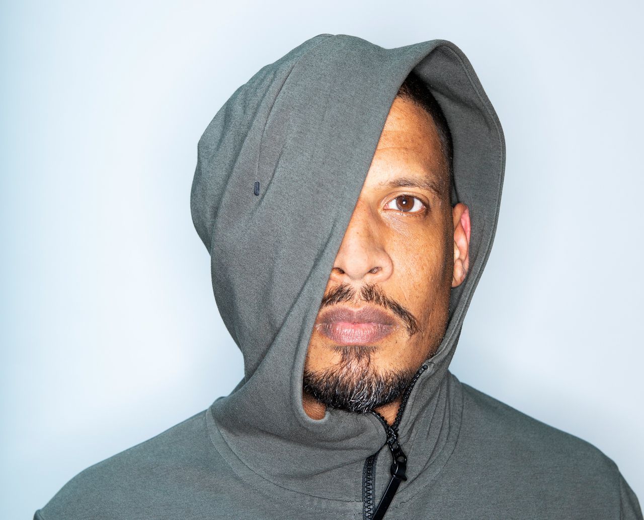 Rico: ‘Eindelijk kan ik een superheld zijn voor mijn kinderen’ - NRC