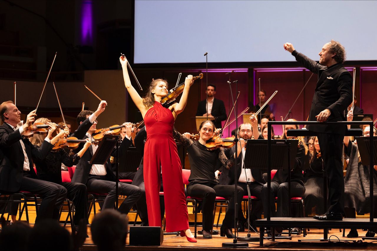 Fins-Nederlands viooltalent Rebecca Roozeman wint Nederlands ...
