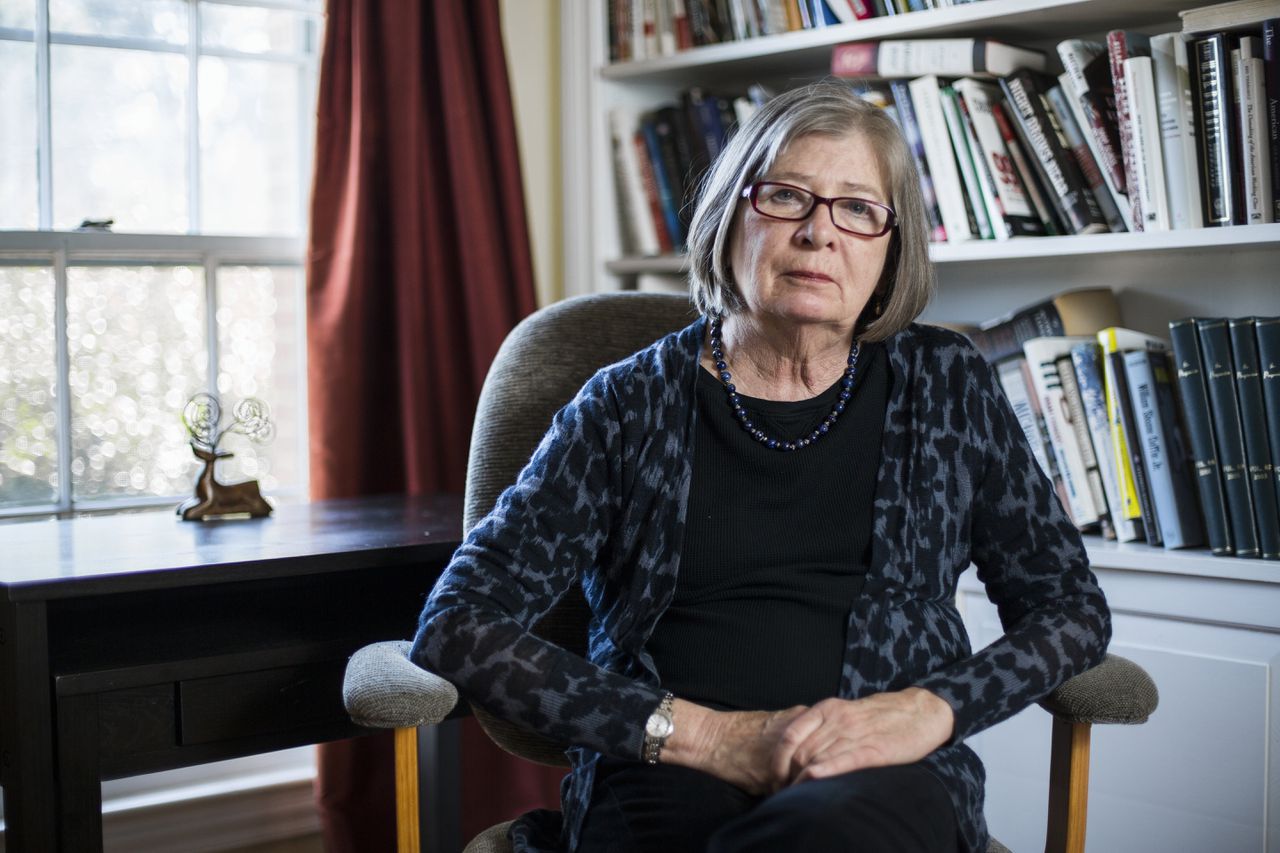 Undercover hield journalist Barbara Ehrenreich Amerika een spiegel voor ...