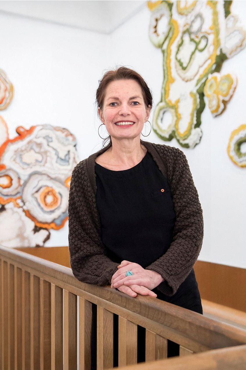 Lizan Freijsen (1960-2024): de kunstenaar die tuften salonfähig maakte ...