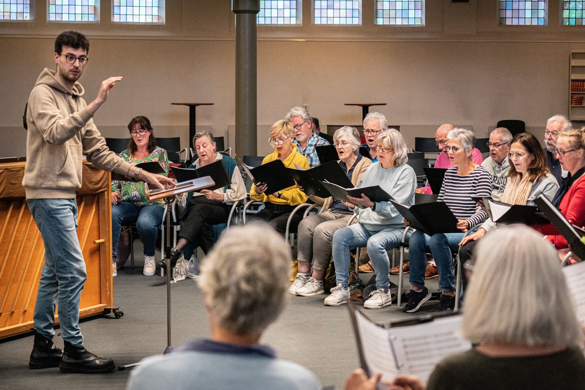 Hoe leer je zingen in een koor? Samen zingen is vooral een oefening in ...