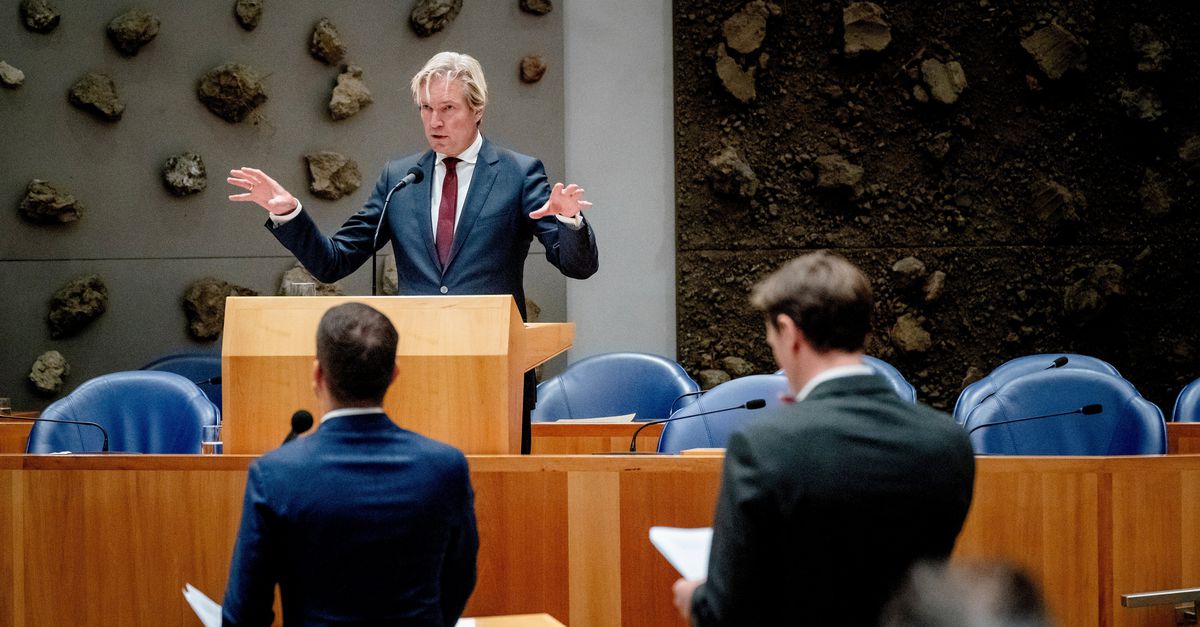 Kamer keurt rechtsextremisme unaniem af, maar worstelt met eigen rol in ...
