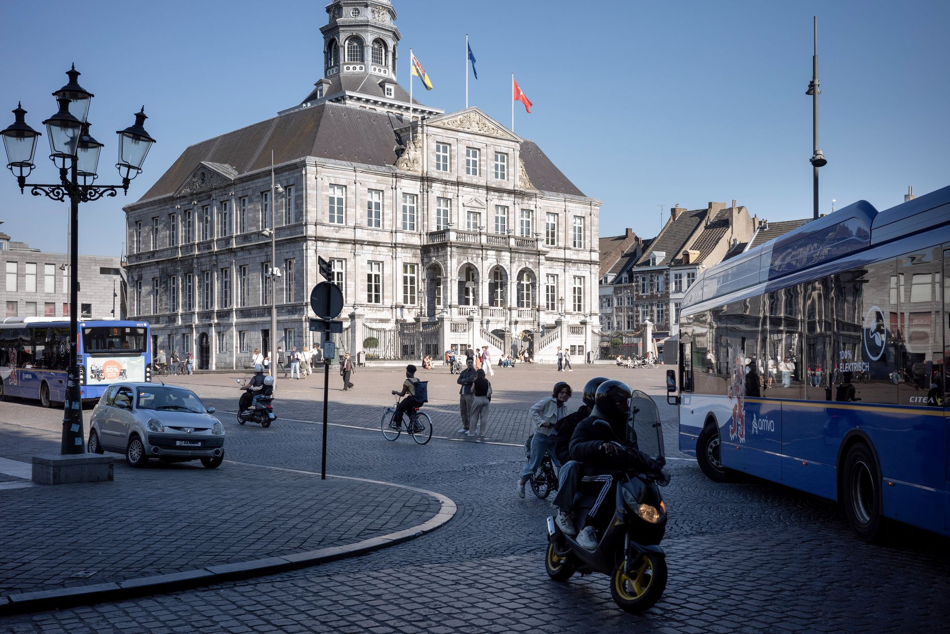 Limburg is alvast – zij het vertraagd – begonnen met gratis ov voor minima: ‘Mensen willen ...