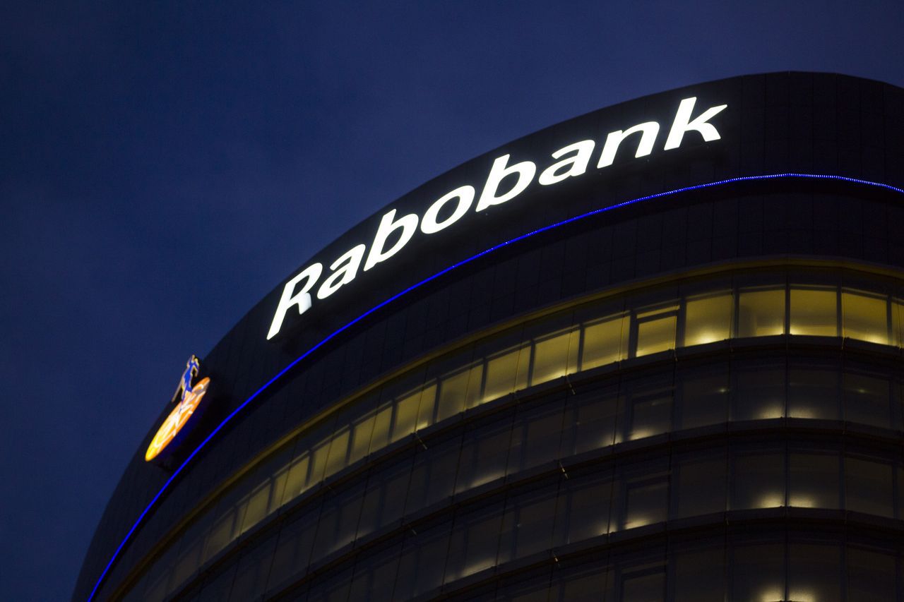 Rabobank werkt alsnog mee aan derivatenregeling - NRC