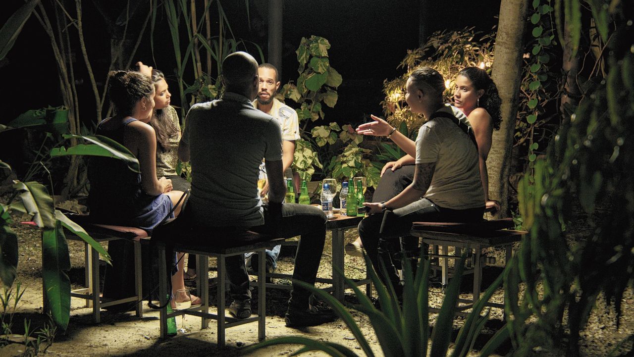 Ananta Khemradj over haar documentaire: ‘De archieven over Bouterse ...