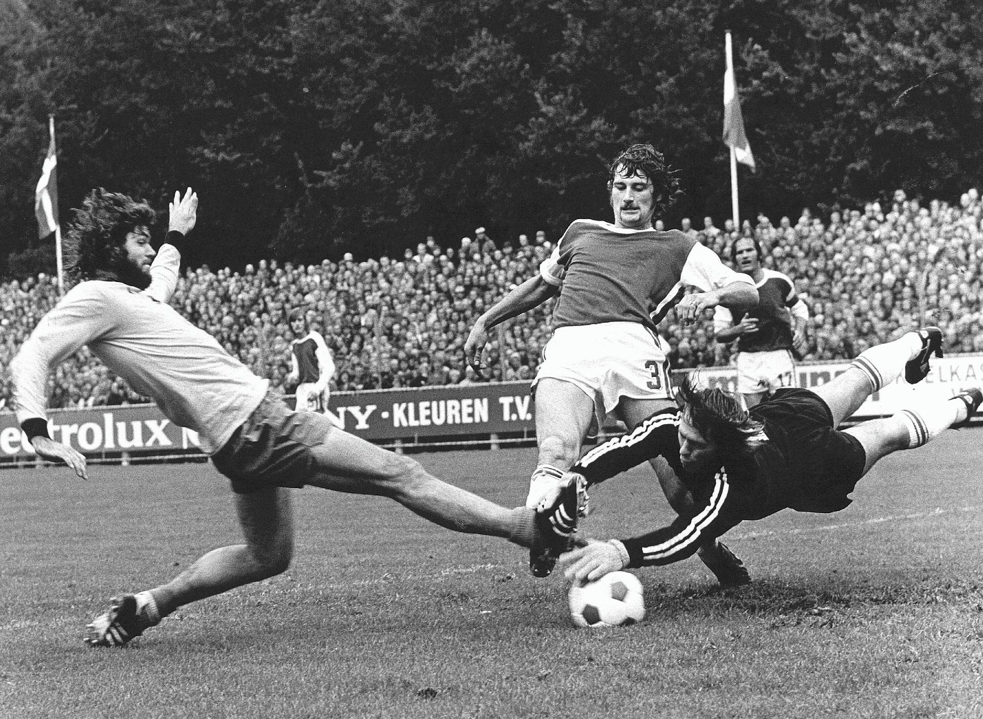 Barry Hulshoff: de stabiele factor van het Gouden Ajax - NRC