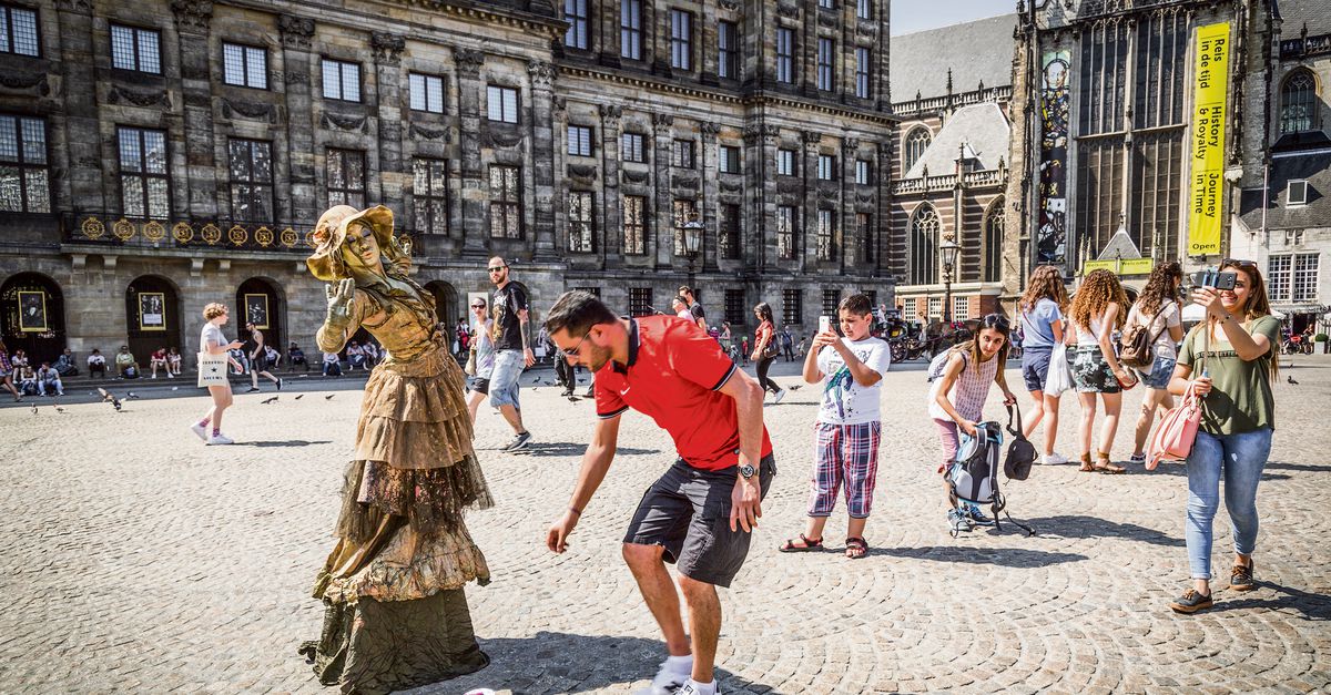 De straat als leerschool - NRC