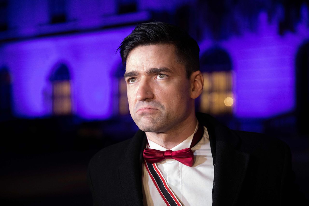 Extreemrechtse Martin Sellner voor drie jaar geweerd uit Duitsland - NRC