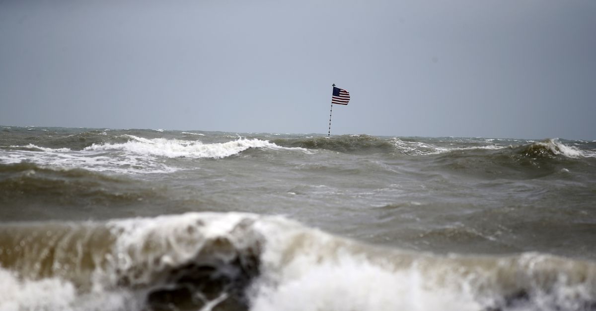 Zeldzame orkaan van hoogste categorie in oosten van Atlantische Oceaan ...
