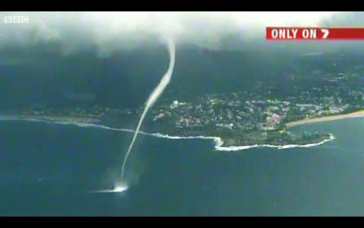 Waterhoos van 600 meter - NRC