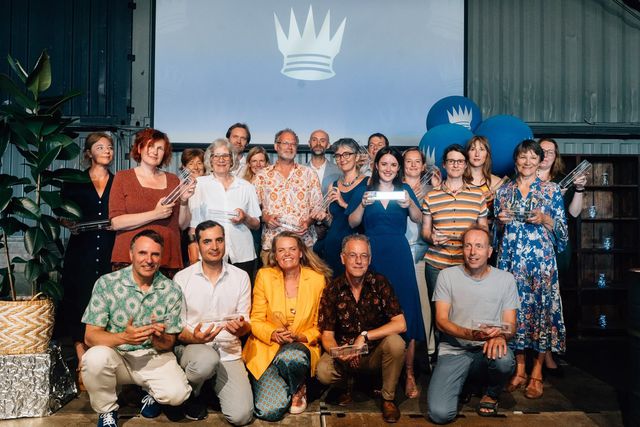 ‘Misjka’ van Edward van de Vendel en Annet Schaap wint Zilveren Griffel én Penseel - NRC