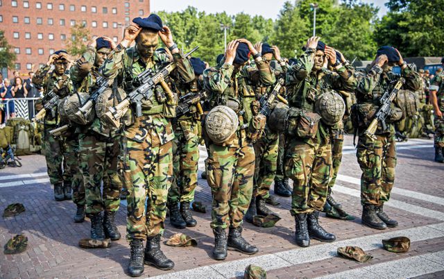 Defensie wil nieuw personeel aantrekken met ‘vrijwillig dienjaar’ - NRC