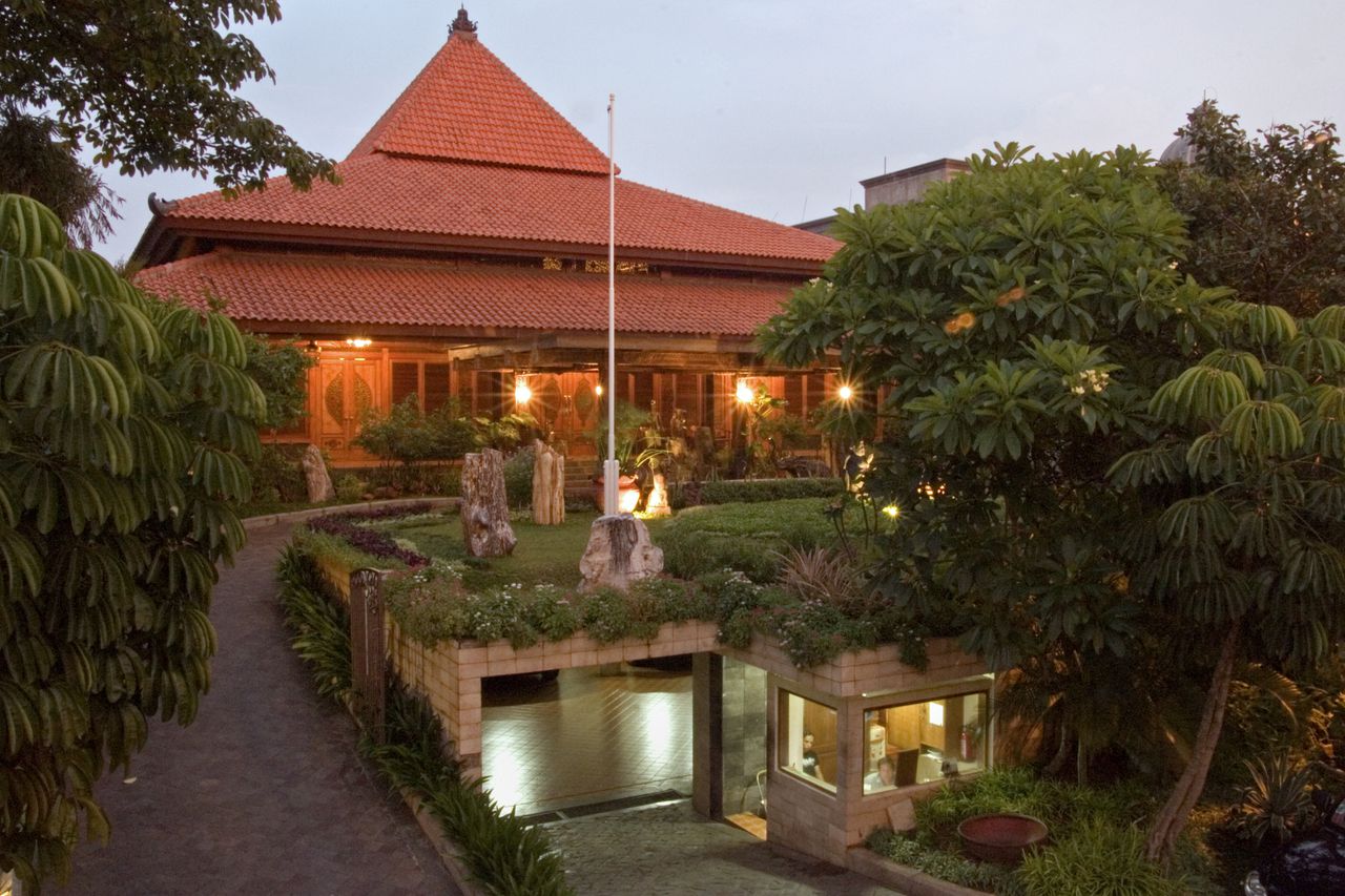 Villa in klassiek Javaanse stijl - NRC