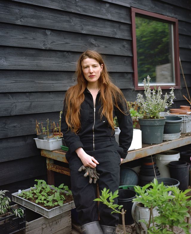 Lou-Lou van Staaveren wil in haar foto’s de ideale tuin creëren - NRC