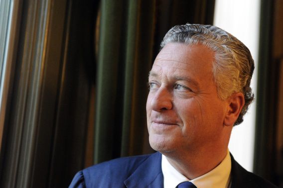 Bram Moszkowicz verlaat familiekantoor per direct - NRC