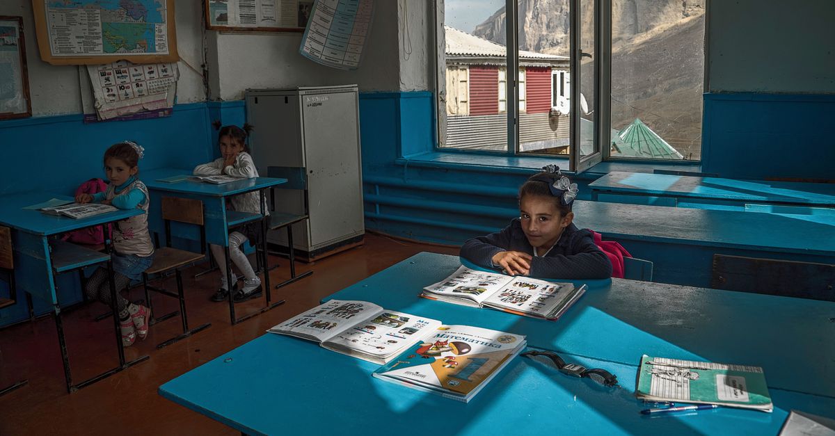 Toeristen en baby’s brengen nieuw leven in exotisch Dagestan - NRC