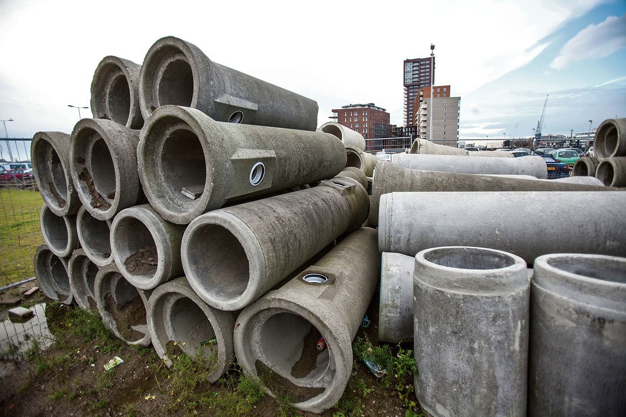 Stad spreekt reserves aan - NRC