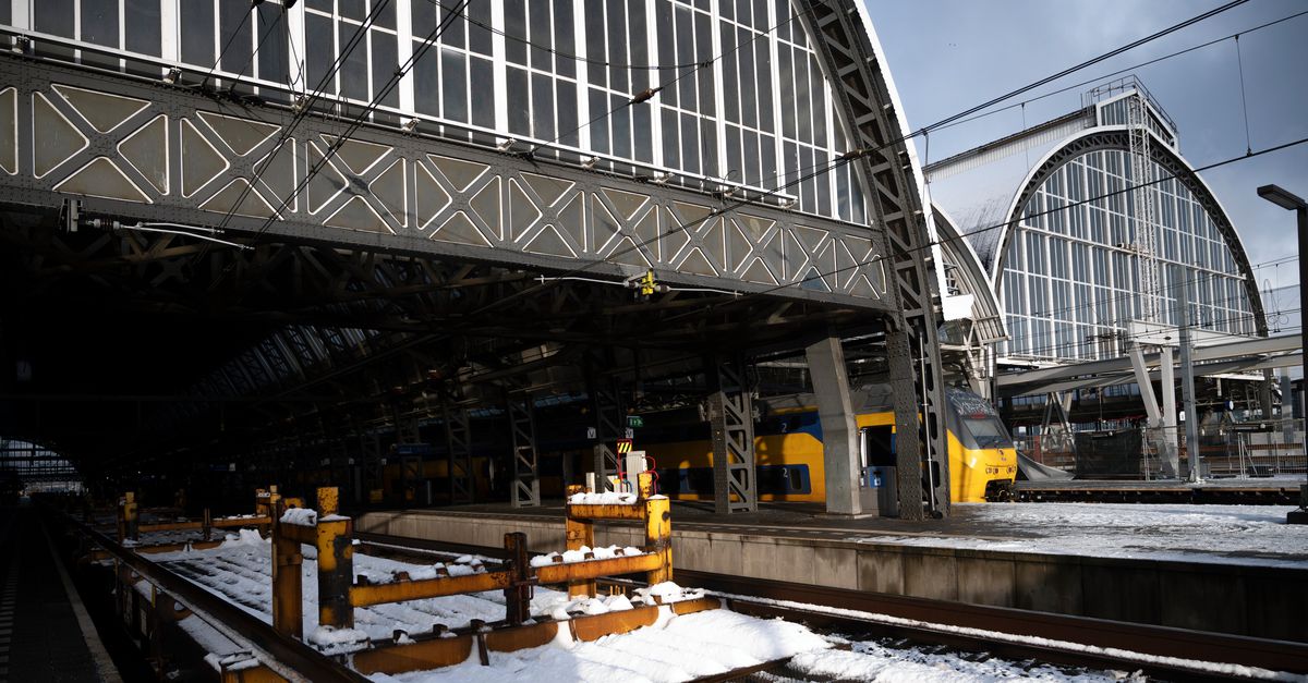 Niet alleen sneeuw ontregelt het treinverkeer: ook kleine storingen ...