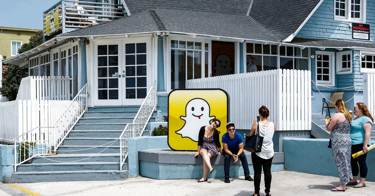 Waarom begint Snapchat een filosofisch online magazine? - NRC