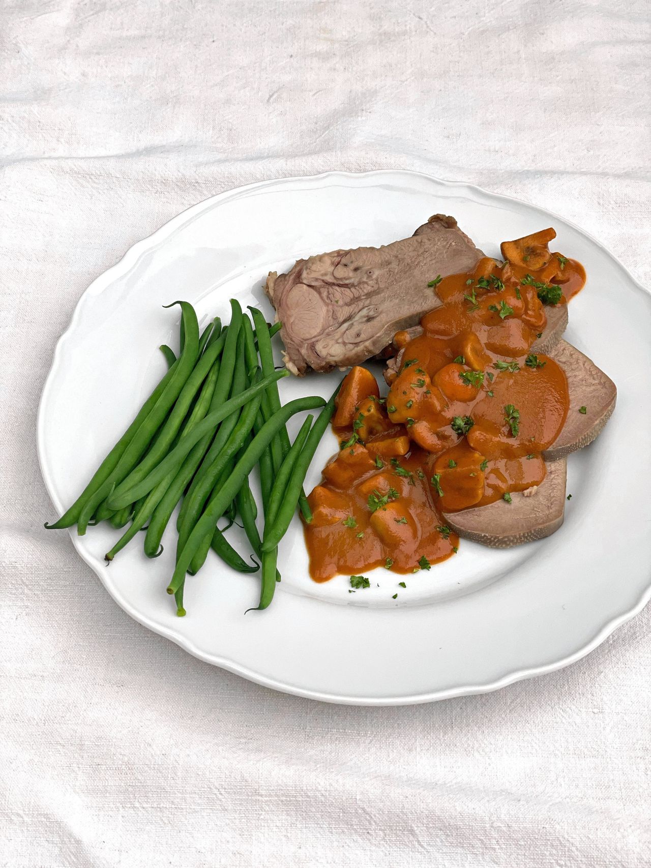 Zo maak je van kalfstong een delicatesse - NRC