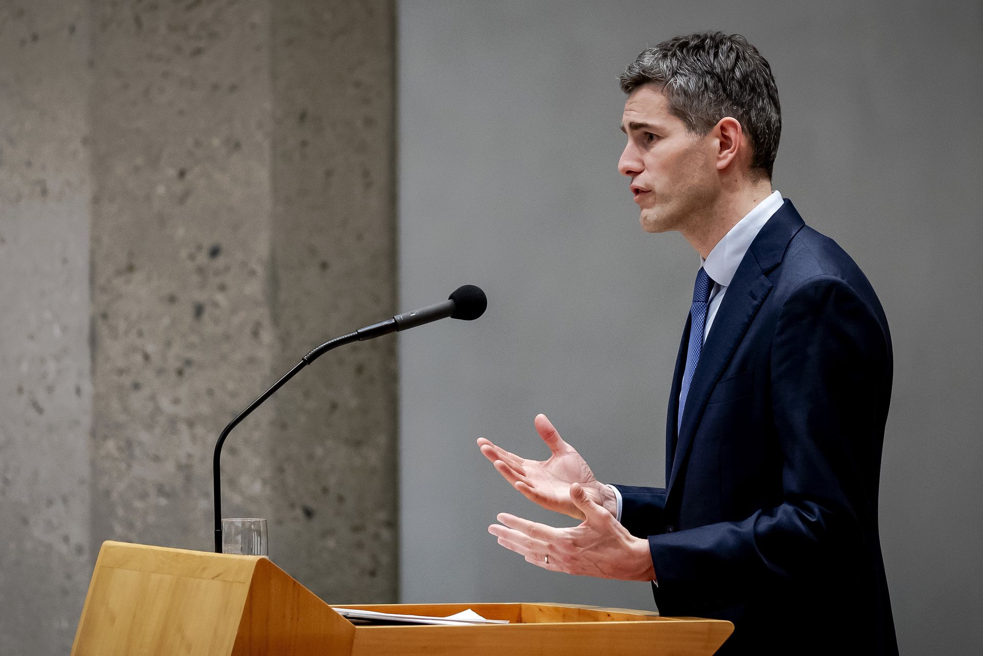 Minister Tom Berendsen ontbiedt Iraanse ambassadeur vanwege aanvallen ...