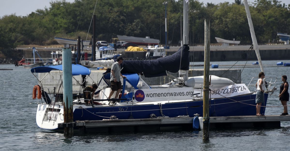 Nederlandse abortusboot vastgehouden in Guatemala - NRC