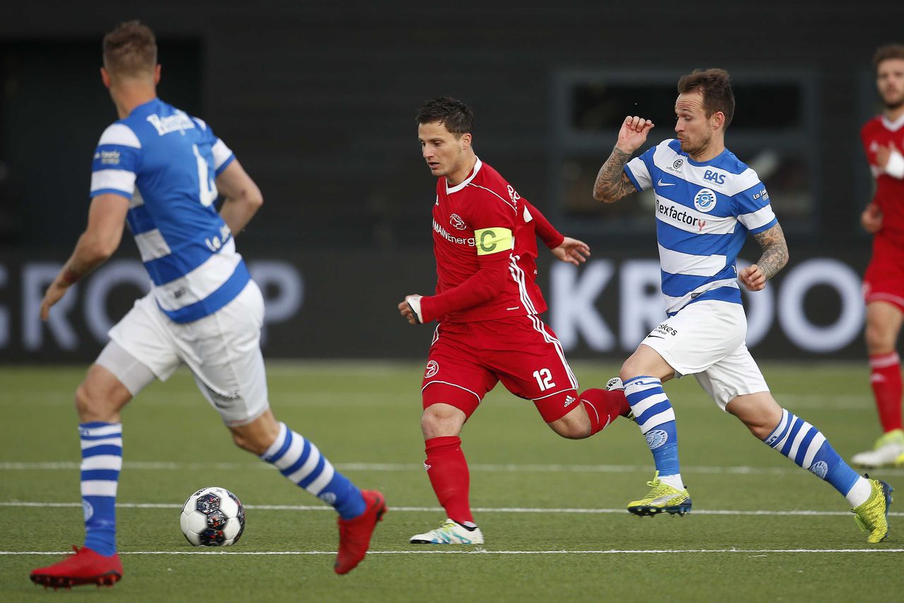 De Graafschap scoort in slotfase gelijkmaker tegen Almere City - NRC