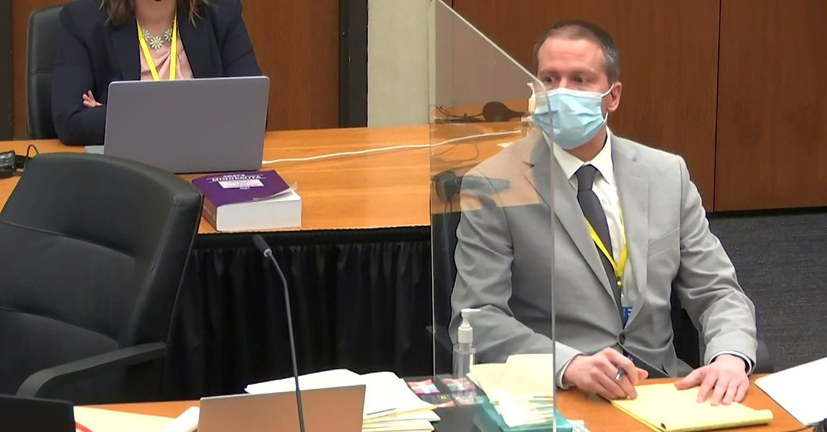 Verplegers: George Floyd was al dood toen ambulance aankwam - NRC