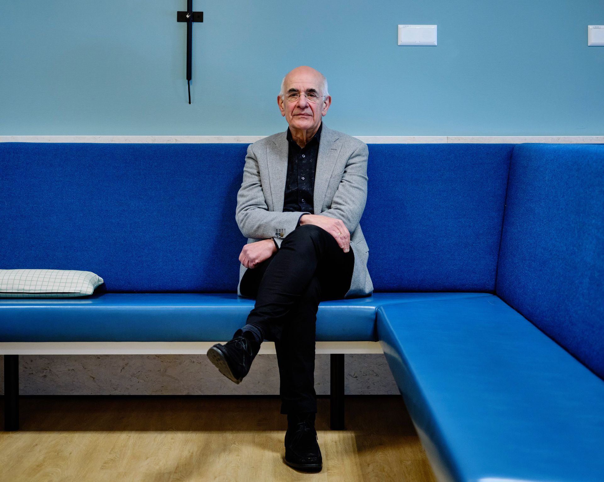 Frits Spits stopt als presentator na ruim een halve eeuw radiomaken - NRC
