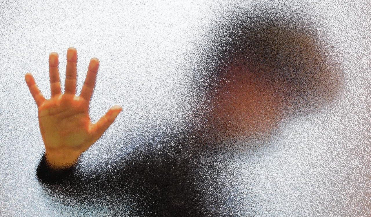 Meldpunt voor huiselijk geweld kampt met wachtlijst - NRC