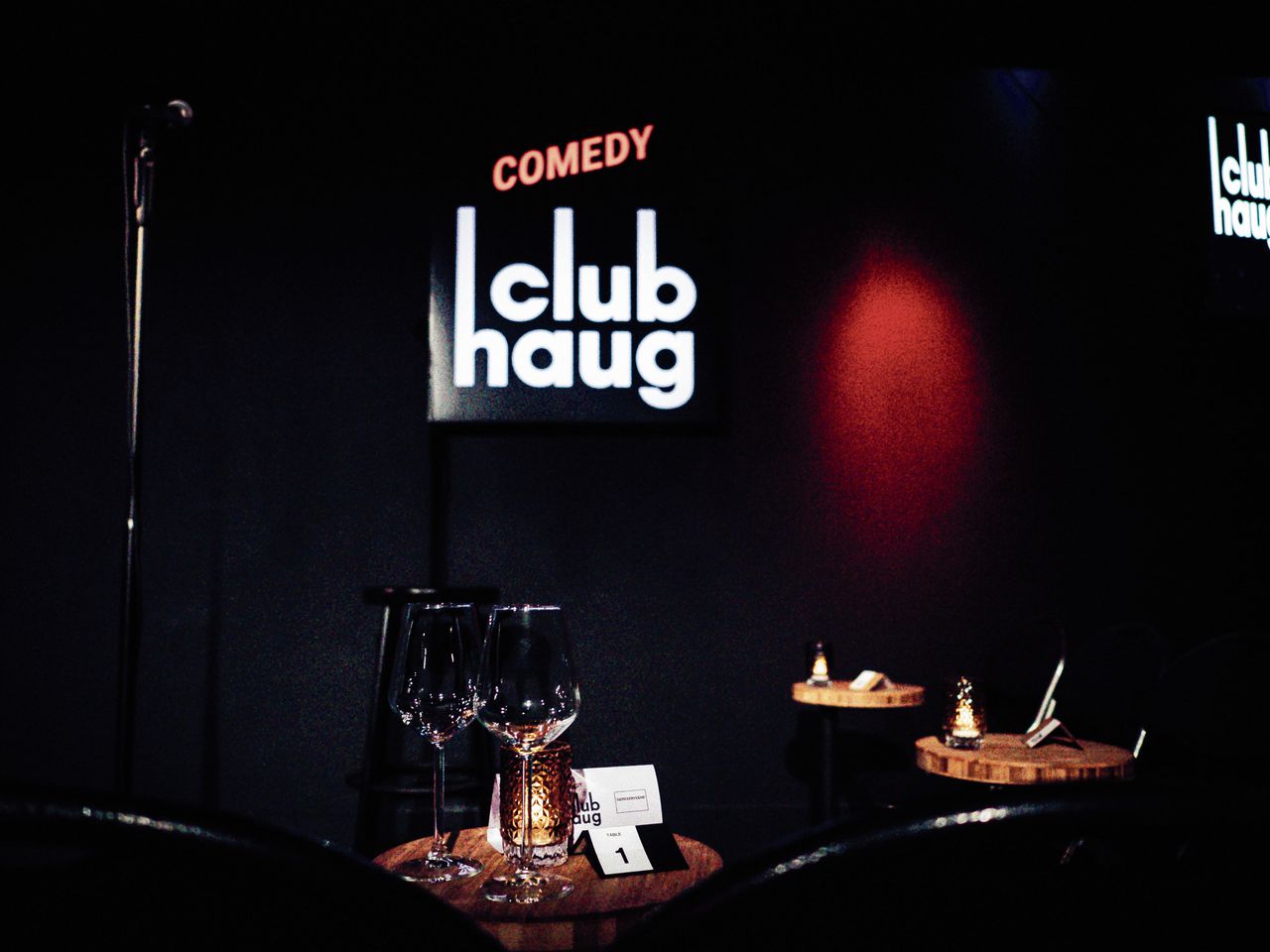 Avondje Haug in Rotterdam: lokale comedy met internationale allure - NRC