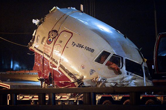 Vijfde dode vliegtuigongeluk Moskou - oorzaak mogelijk falende remmen - NRC