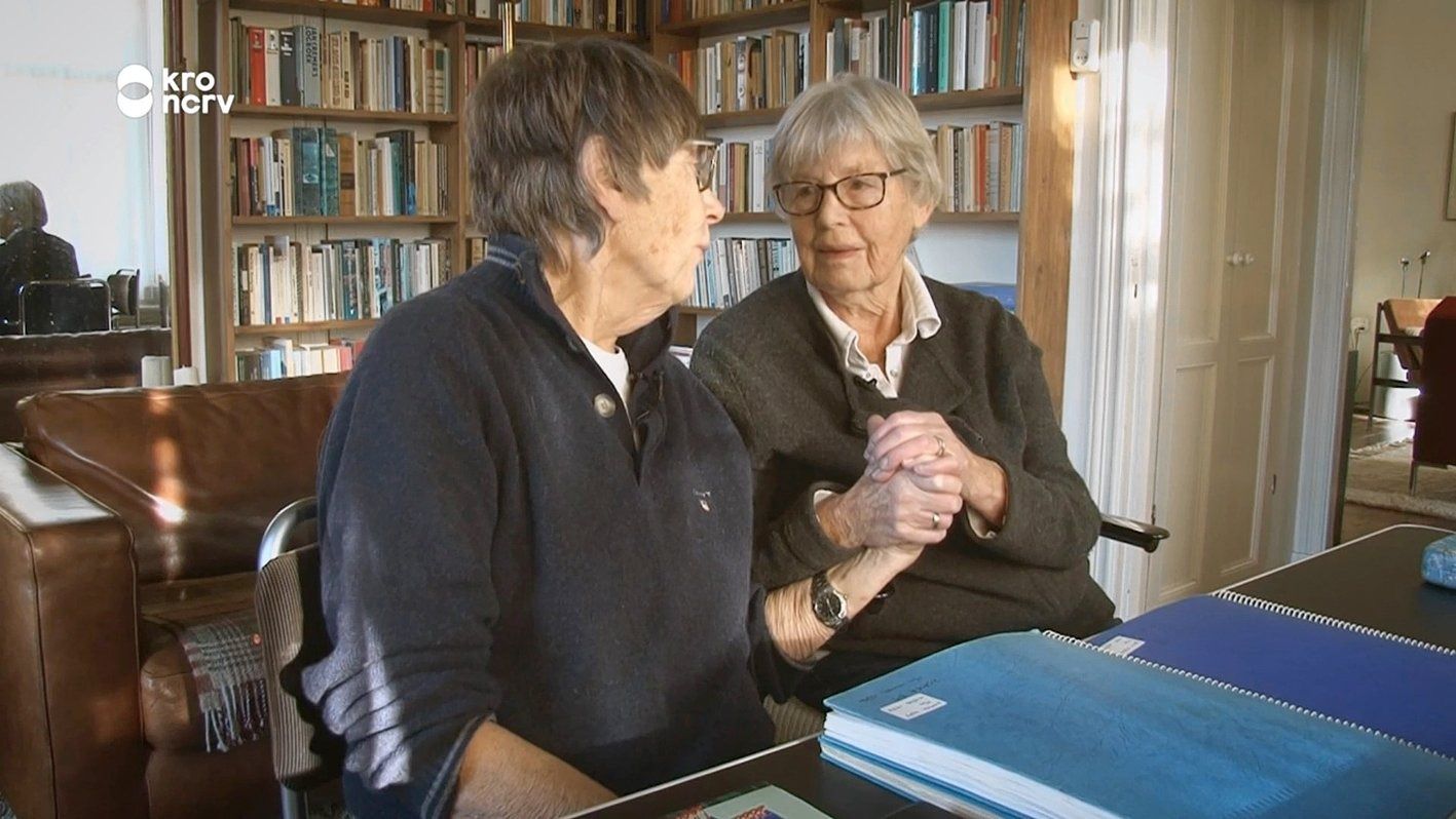 Tv-recensie | Monique en Loes willen samen uit het leven stappen - NRC