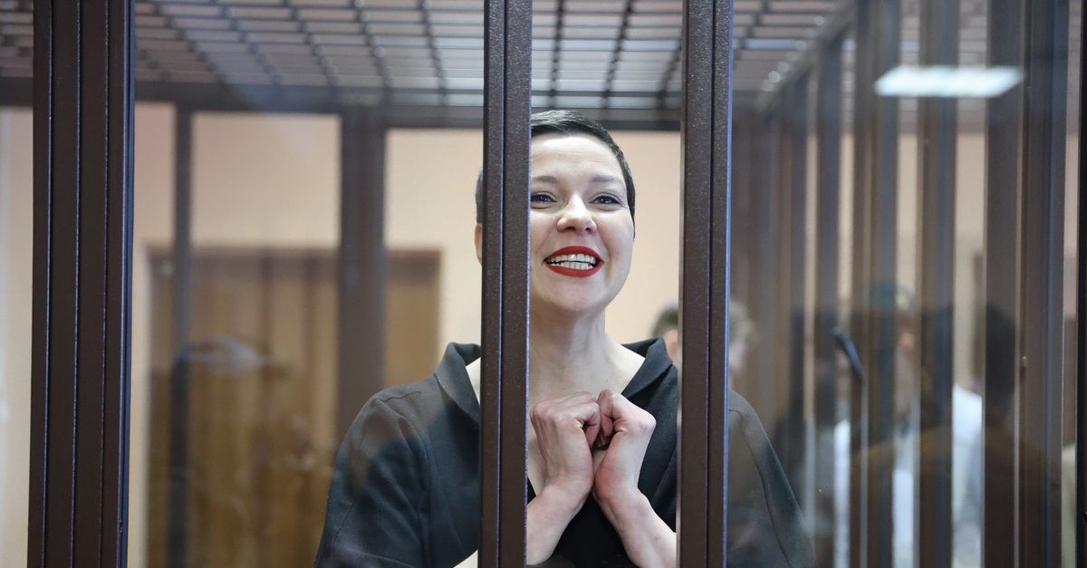 Wit-Russische activist Maria Kalesnikava heeft na anderhalf jaar weer contact met de ...