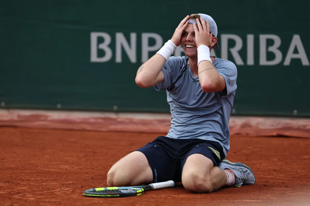 Jesper de Jong verslaat na thriller de nummer 15 van de wereld op ...