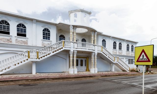 Pastor Curaçao krijgt negen jaar voor misbruik - NRC