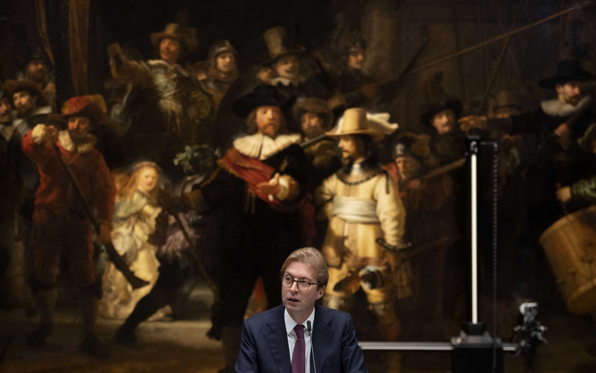 Rijksmuseum gaat Nachtwacht voor publiek restaureren - NRC